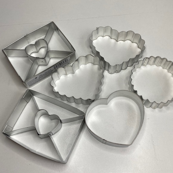 Celebrate It | Kitchen | Lot Of 6 Love Heart Envelope Cookie Cutters ...
